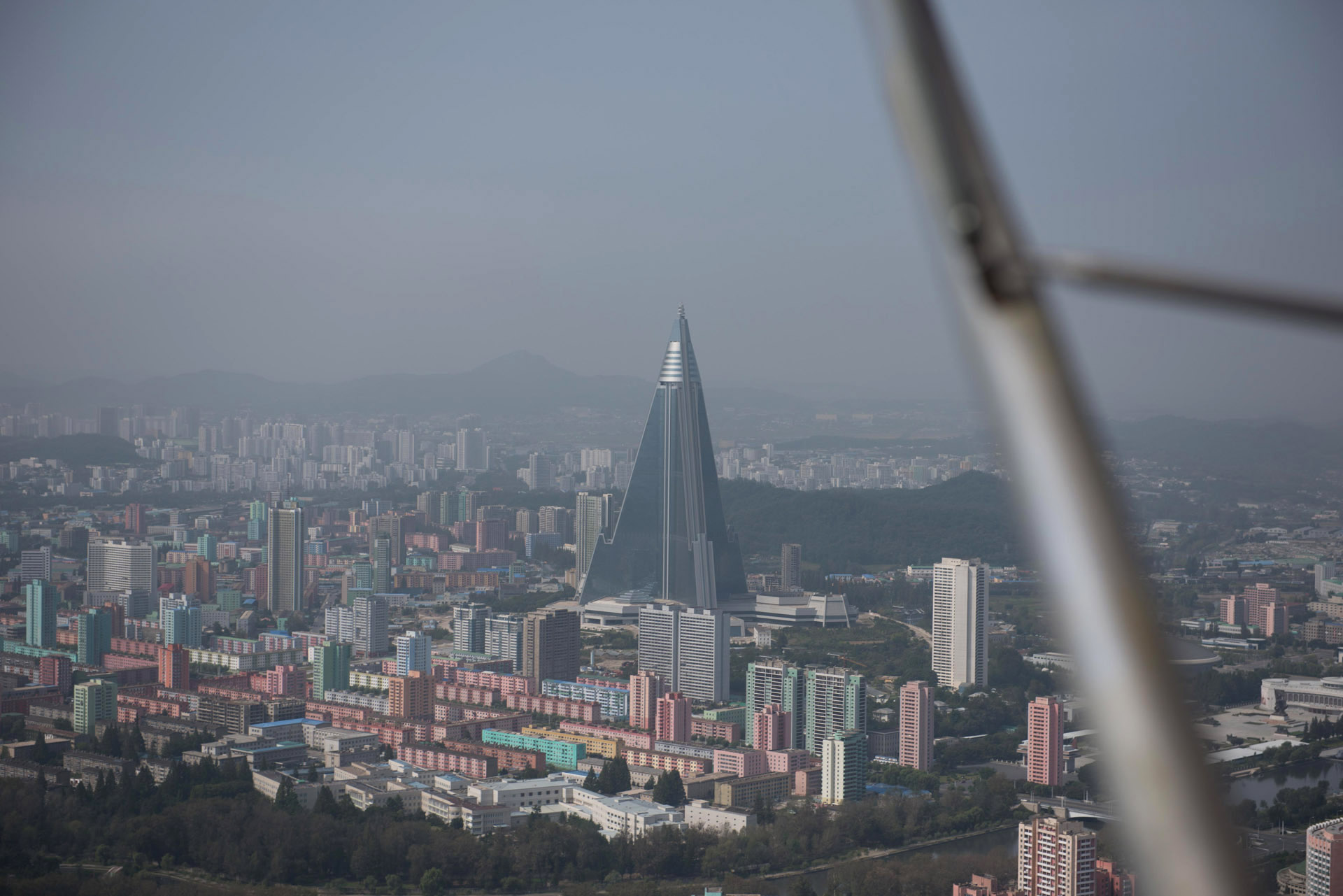 This photographer captured a 360-degree aerial view of Pyongyang