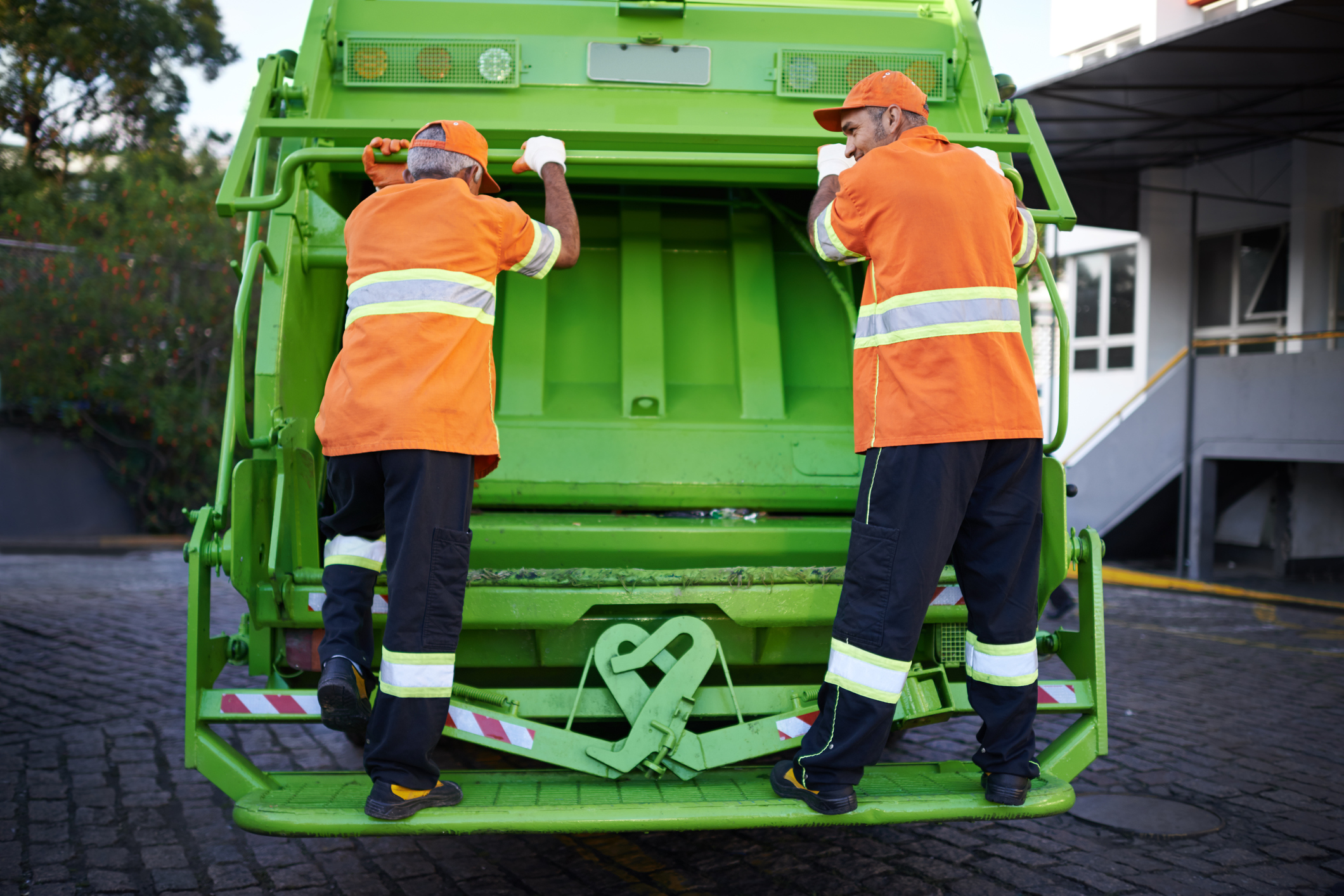 What It’s Actually Like to Work as a Garbage Man