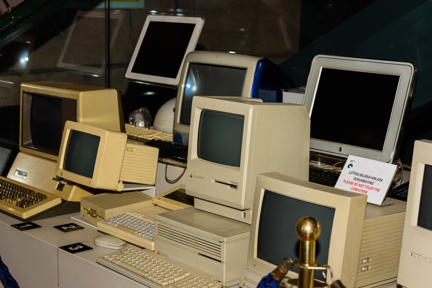 A Whole Museum’s Worth of Computer History Is Headed for Sydney Landfill