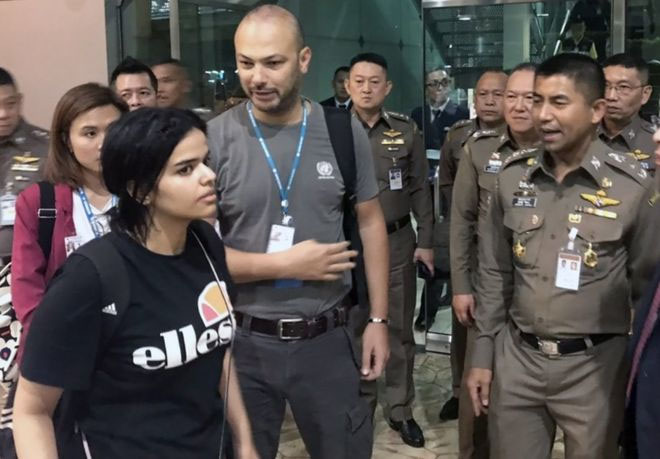 Saudi teen Rahaf Mohammed al-Qunun who fled family is coming to Canada