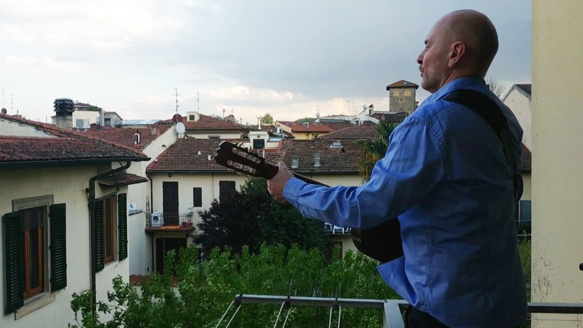 That Viral Italian Opera Singer Took Time Off to Mourn a Friend — And ...