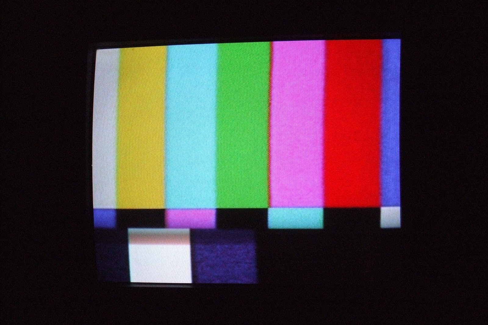 The History of TV Color Bars, One of the First Electronic Graphics Ever ...