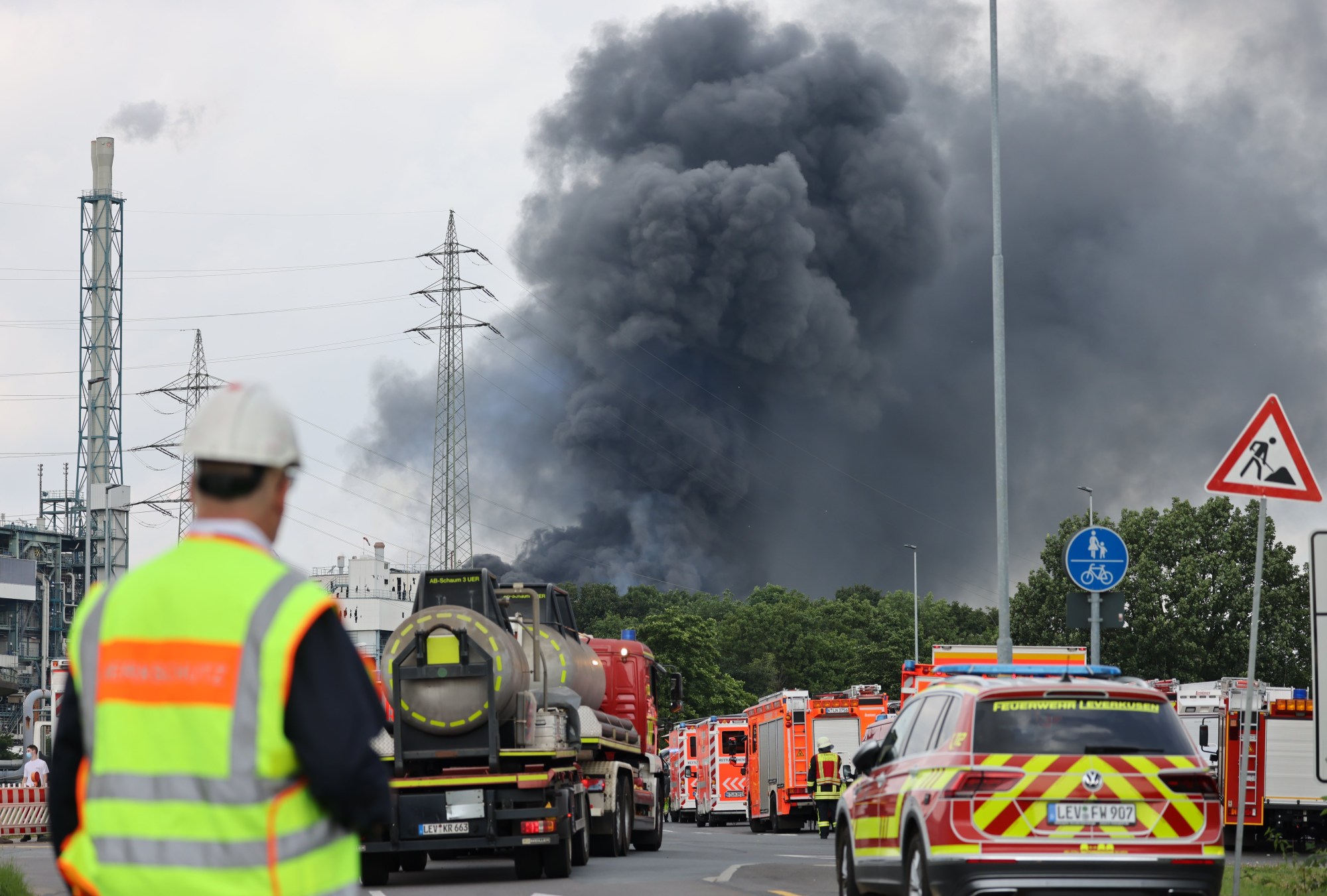 One Dead, Four Missing After Massive Chemical Site Explosion