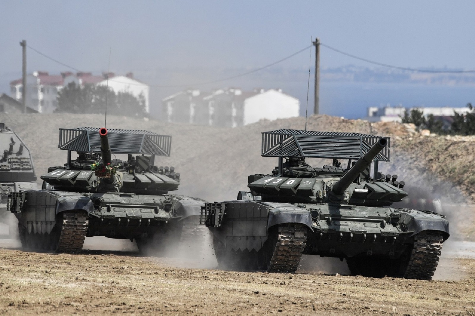 ‘Cope Cages’ on Busted Tanks Are a Symbol of Russia’s Military Failures