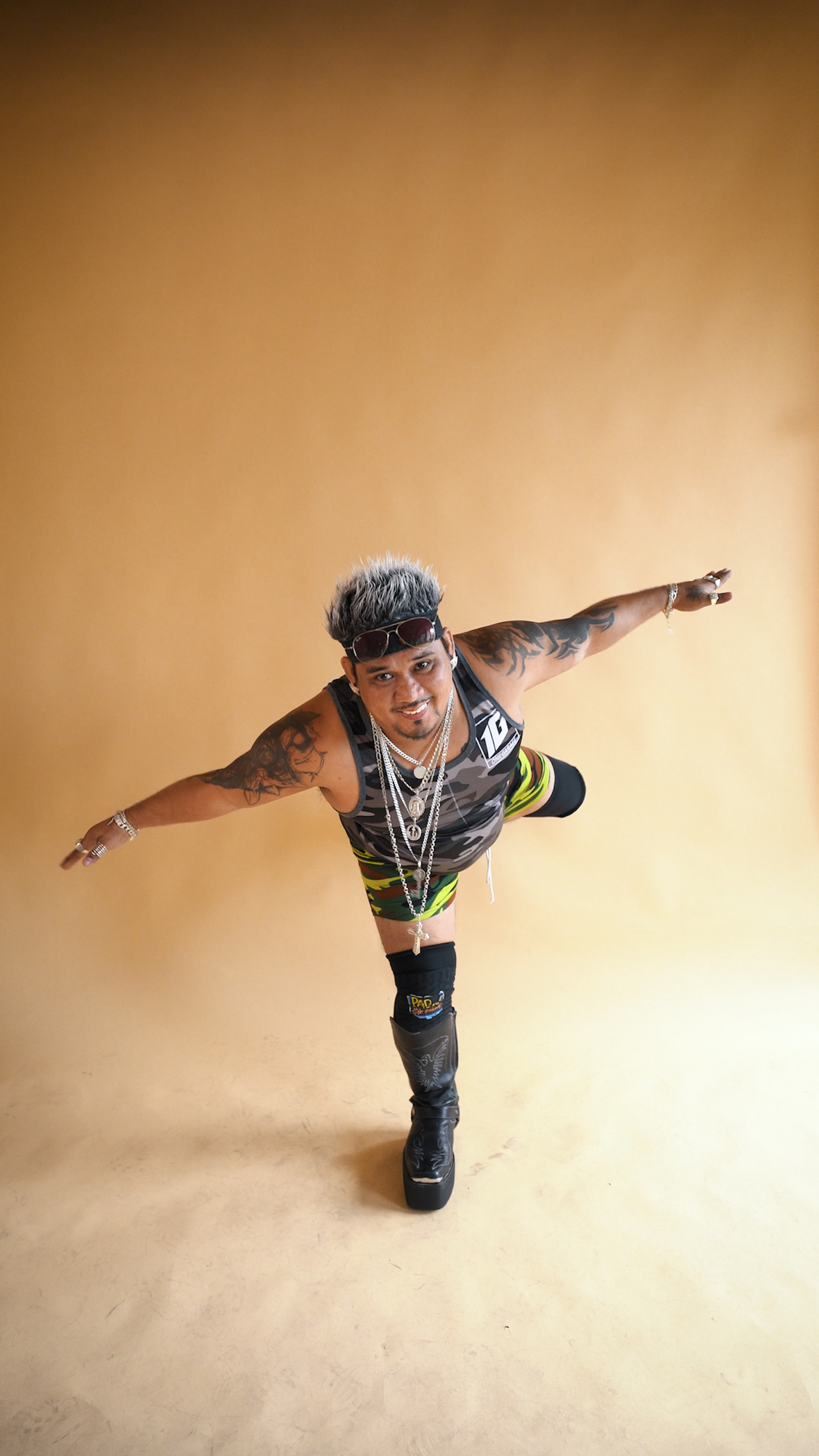 How One Man Swayed and Soared Into Memehood