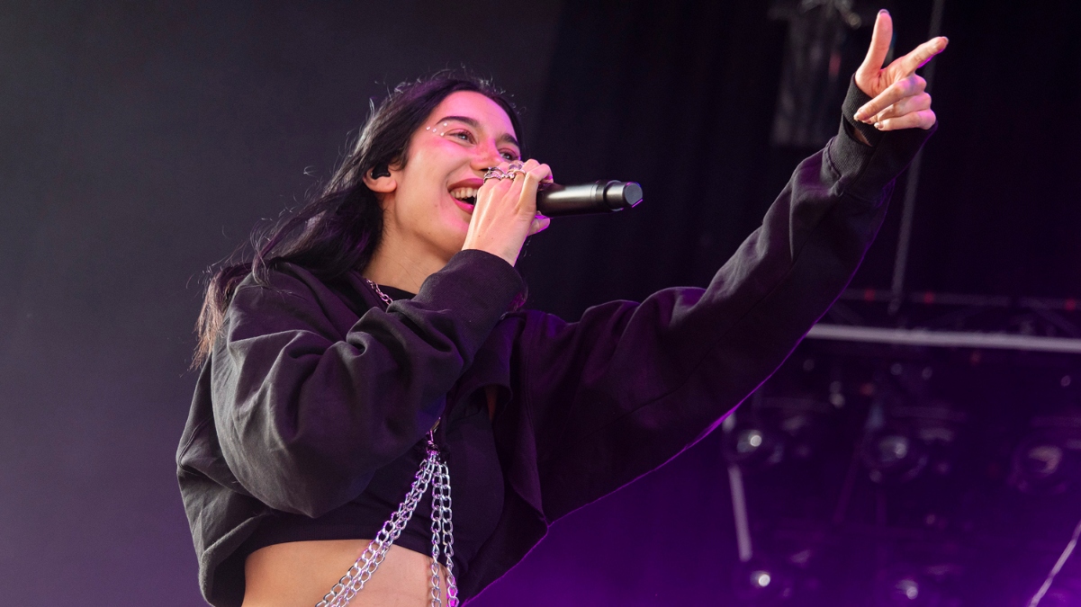 Who Is Julia Wolf? The 'Twilight' Obsessed Indie-Pop Girly With Heavy Metal Caroline Polachek Vibes