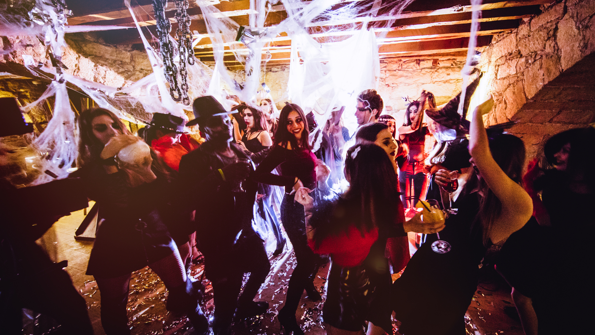 Everyone Should Learn How To Create Their Own ‘VRChat’ Avatar